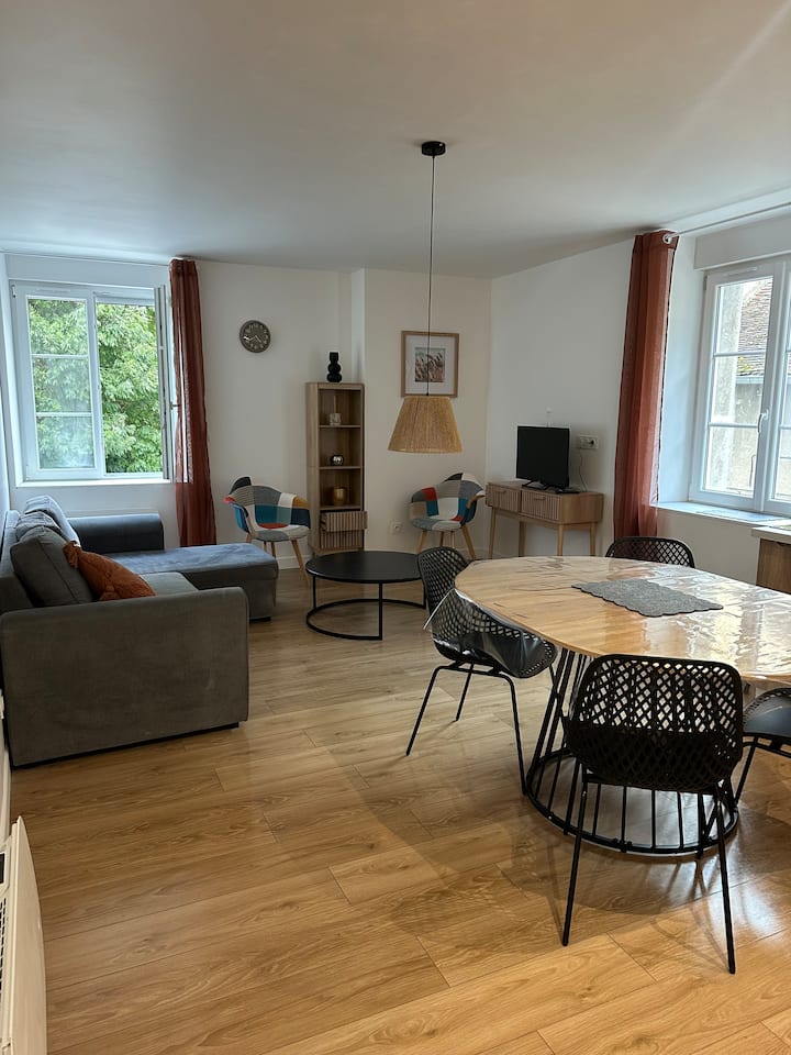 Besançon-suite Lumière- Pour Equipe Pro Et Famille - Ornans