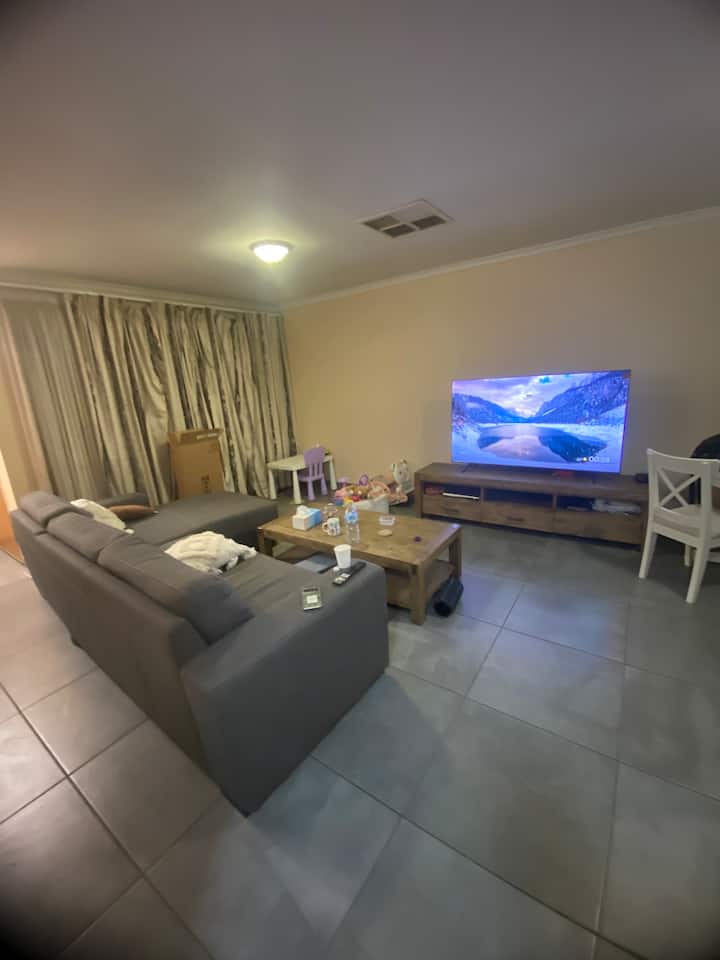 Two Bedroom Secured Parking House - Alice Springs