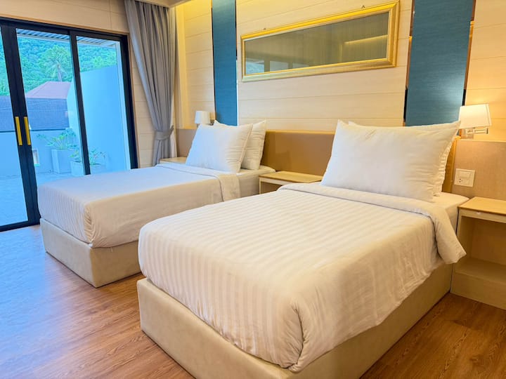 Simple Suits With Restaurant 3 - Ko Tao