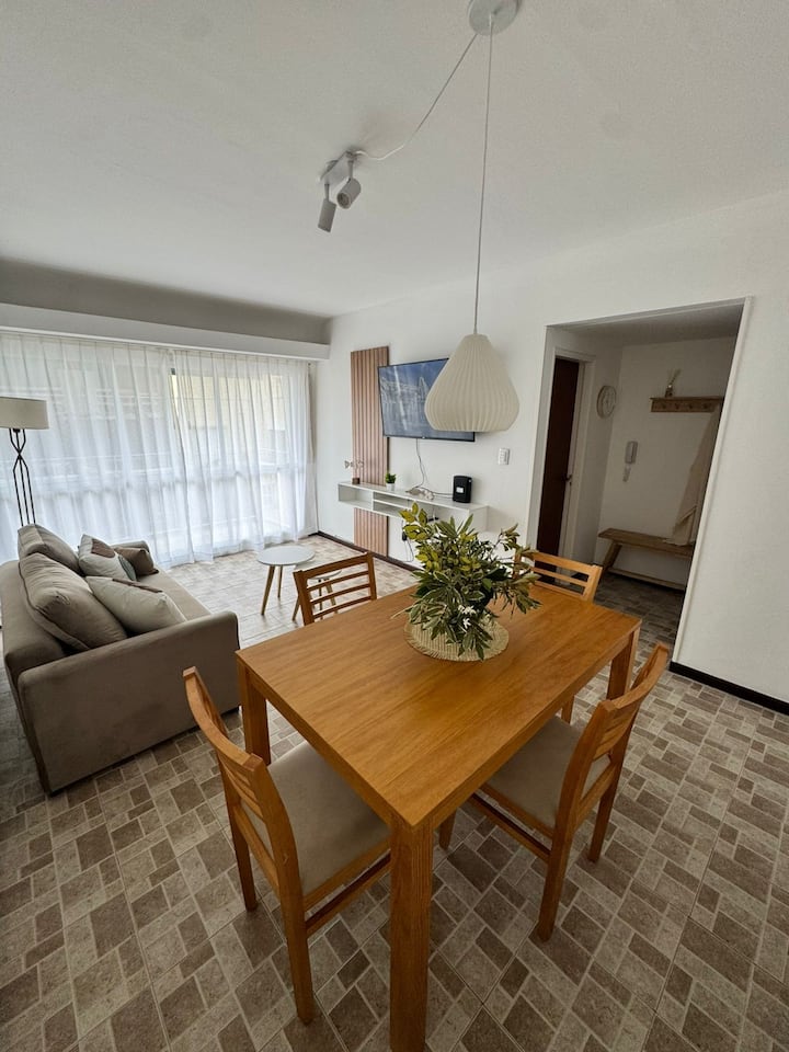 Paseo Aldrey. Dos Ambientes, Muy Luminoso - Mar del Plata