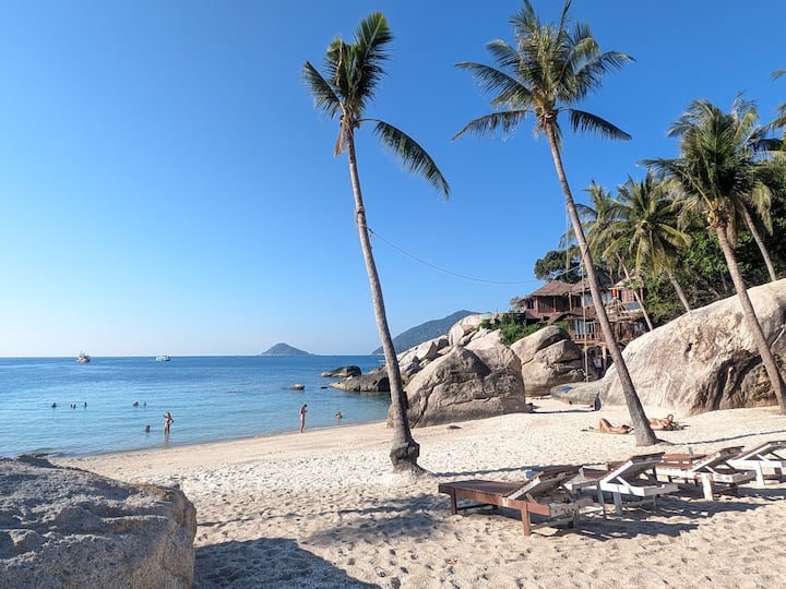 Rare Value Packed Airbnb In Jansom Bay Beach - Ko Tao