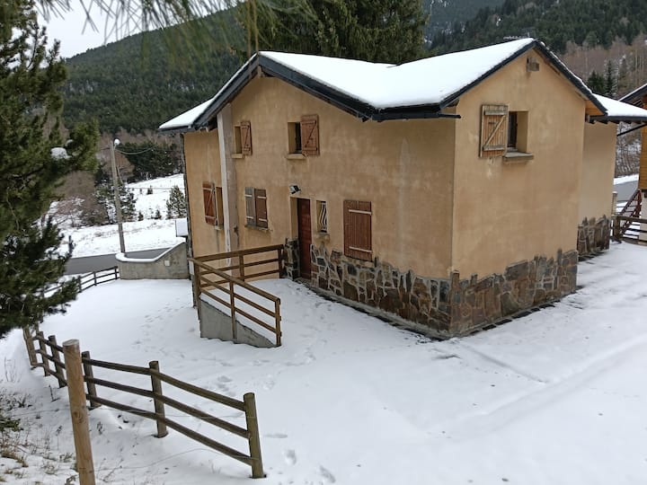 Preciosa Casa A Pie De Pistas. - Mont-Louis