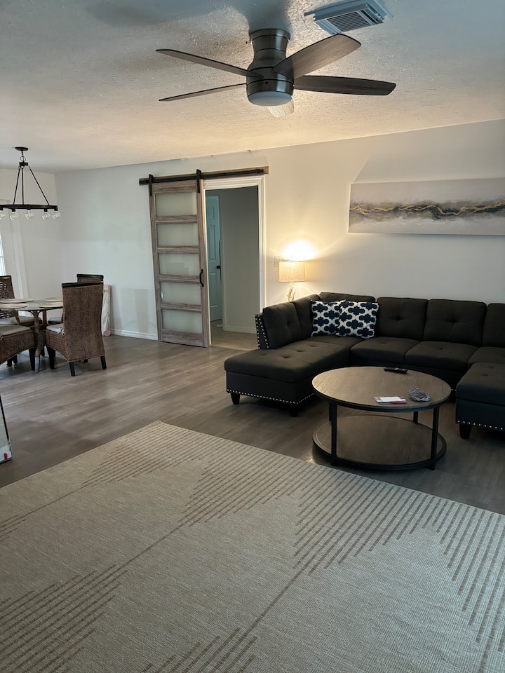 Comfortable Home In Venice - Venice Beach, FL