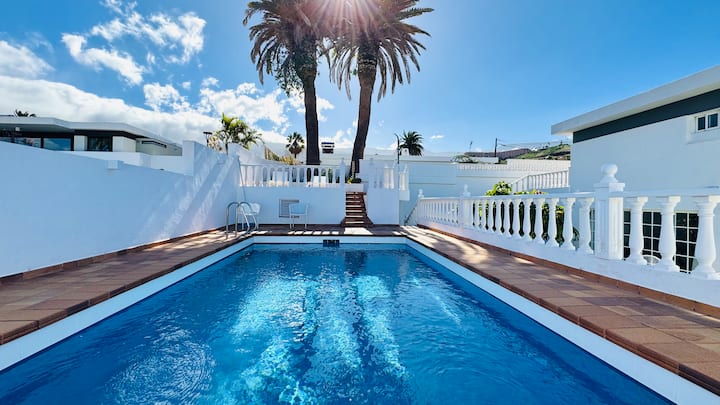 Villa 360m², Piscine, Billard, Vue Mer Et Montagne - Puerto de la Cruz