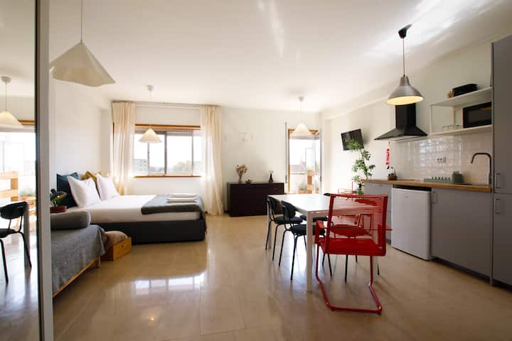 Casa Guilhermina, Studio With Balcony In Boavista - Porto