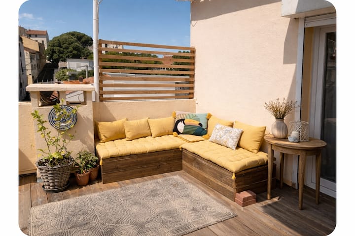 Grand Duplex - Terrasse 40m2 - Plages 3 Min à Pied - Tolone