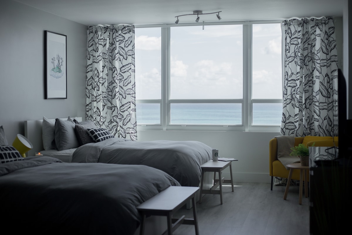 Estudio frente a la playa: piscina, gimnasio y estacionamiento gratuito ...