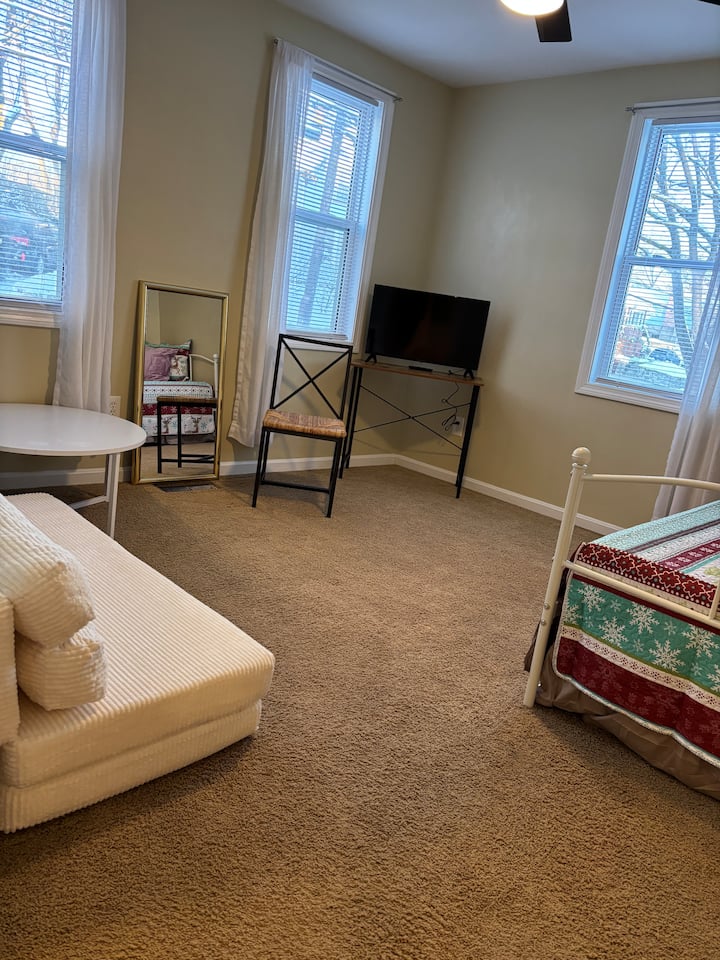 Cozy 1br Apt In Dedham, A Hop Away From Boston - Dedham, MA