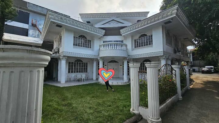 Cebu 7 Room Mansion Entire House - Mandaue City