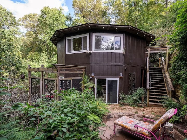 The Hideaway - Weaverville, NC