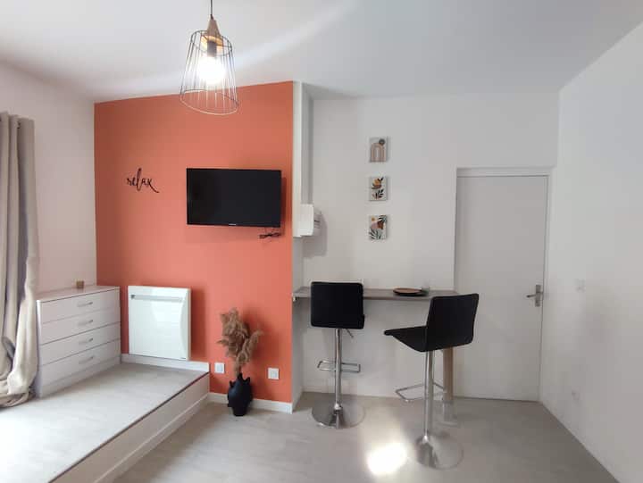 Cocon Moderne Pour 2 - Ambiance Cosy & Relax - Meaux