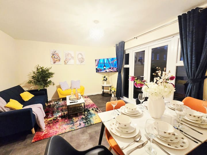 4bdr Stylish Home - Parking Contractor & Family - Reading