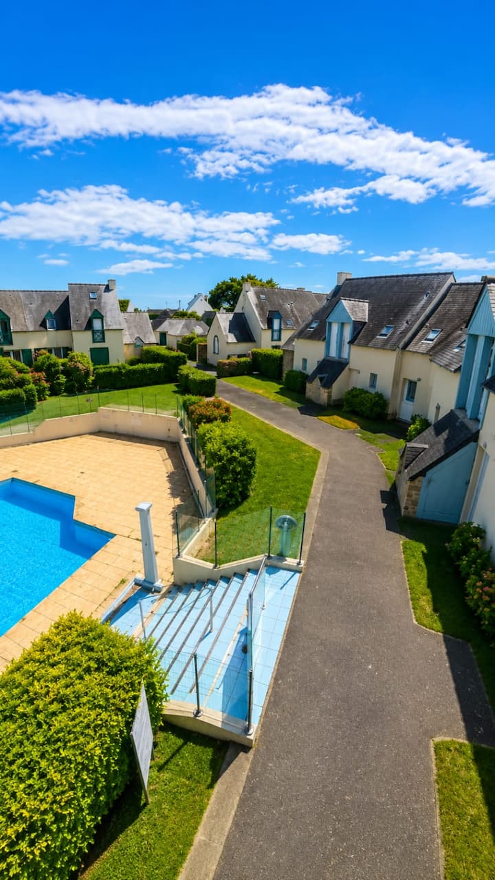 Charmante Maison Mitoyenne Avec Piscine - Quiberon