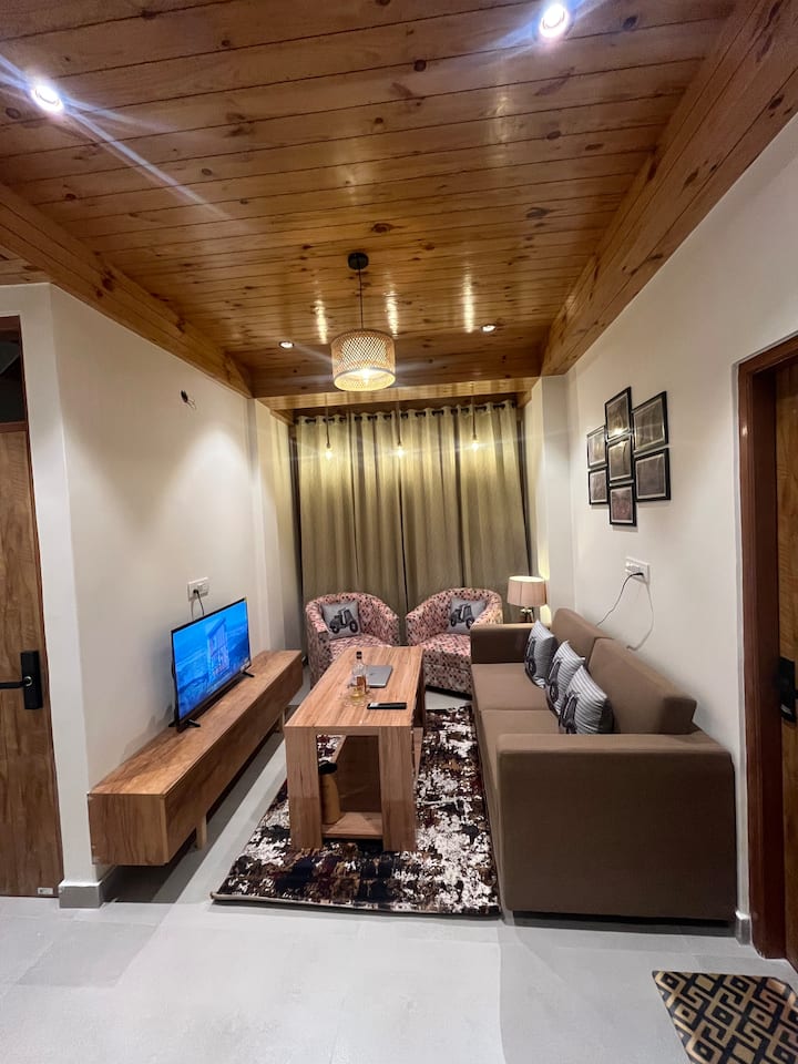 Cedarheights : Luxury 1bhkforestview-20min To Mall - Shimla