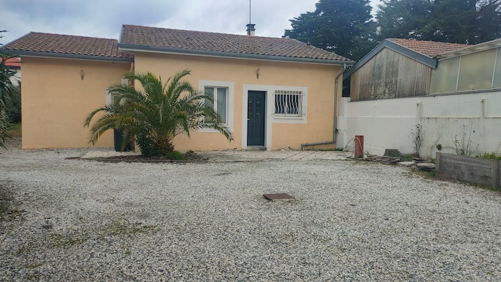 Jolie Maison Avec Jardin Et Piscine à Boucau - Tarnos