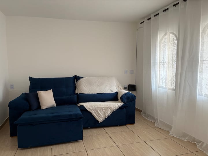 Casa No Centro Com 4 Quartos/acomoda 10 Pessoas - Pouso Alegre