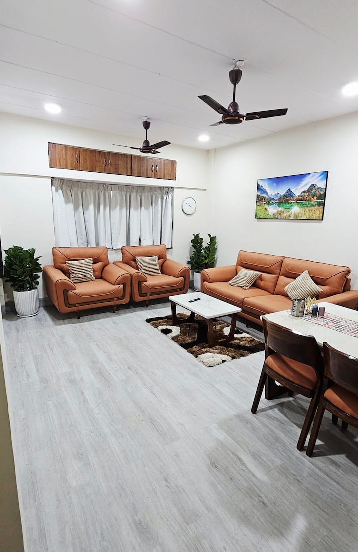 Spacious 3 Bhk Bungalow In A Serene Setup - Mumbai
