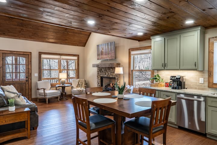 Thyme Out | Neubau | Whirlpool | 5 Min. bis BR - Blockhütten zur Miete ...