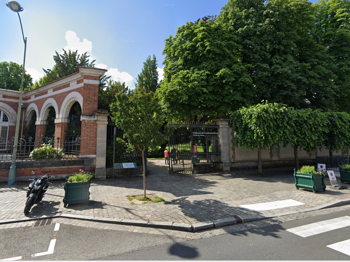 Bright apartment opposite City Hall - Apartments for Rent in ...