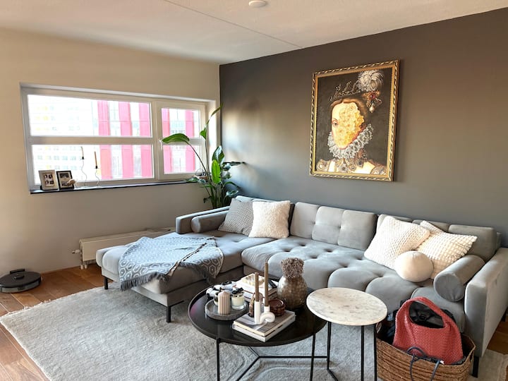 Bright Canal-view Apartment — Central Rotterdam - Rotterdam