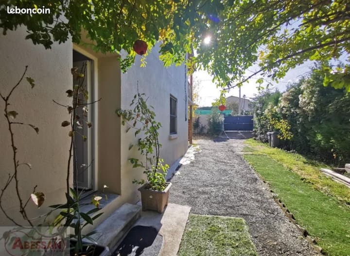 Maison-appart Avec Extérieur Et Parking - Alès