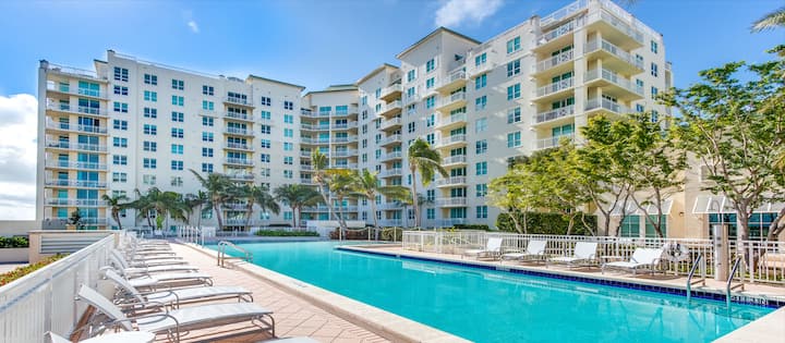 1bedroom 1.5 Bath Wondercove Condo At Casa Costa - Boynton Beach, FL