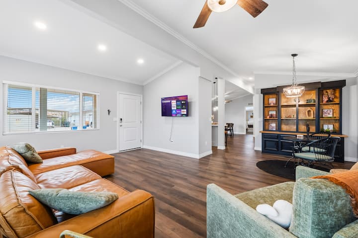 Game On! River Getaway Sleeps 10 In Bullhead City - Bullhead City, AZ