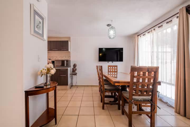 Hermosa Casa 11 Mins Del Centro / Parking Gratis - San Miguel de Allende