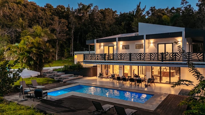 Casa Papyro | Pool |Pickle Ball | Billards | Cayey - Cayey