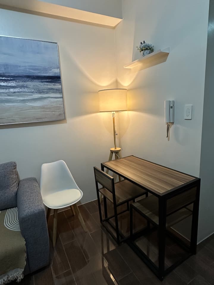 M- 29a Air Residences|2 Beds|minimalist|cbd View - Manila