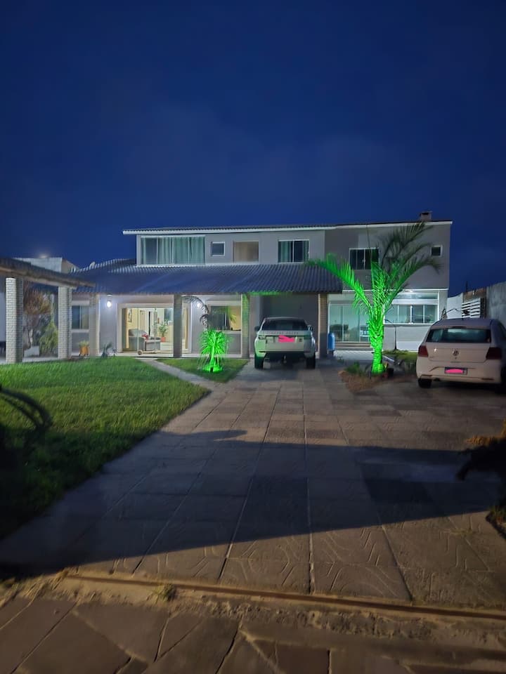 Casa Com Piscina Próximo Ao Mar - Tramandaí