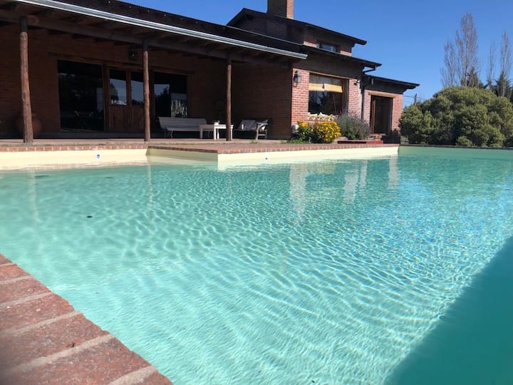 Casa Quinta En Tandil - Pileta Exclusiva Y Parque - Tandil