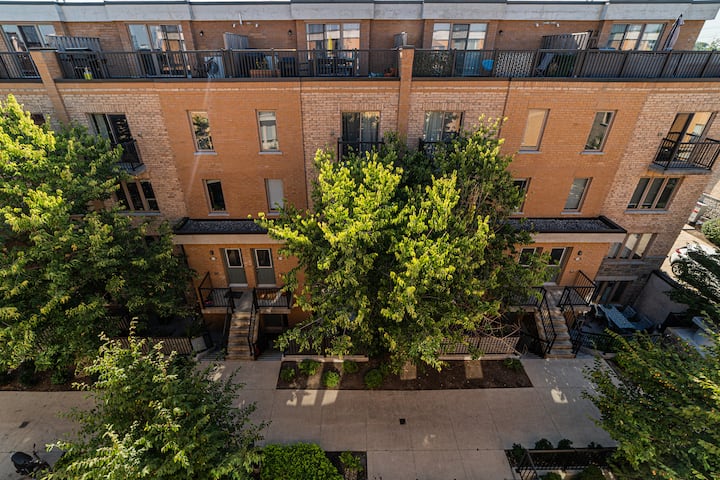 Beautiful And Peaceful Townhouse - Toronto