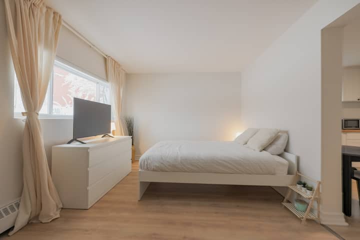 Magnifique Studio Fraîchement Rénové à Longueuil! - Boucherville
