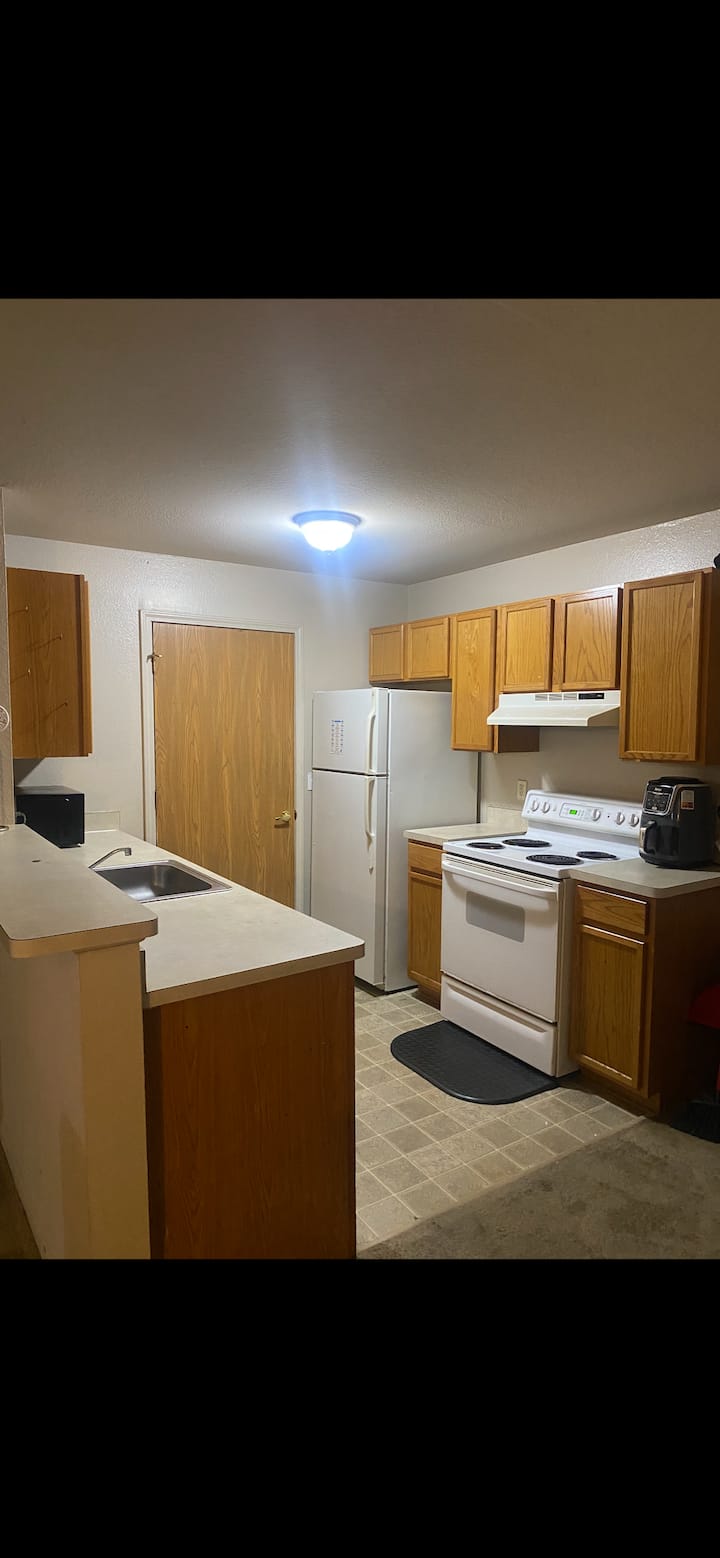 Cozy Apartment Near Dtw - Aéroport métropolitain de Détroit (DTW)