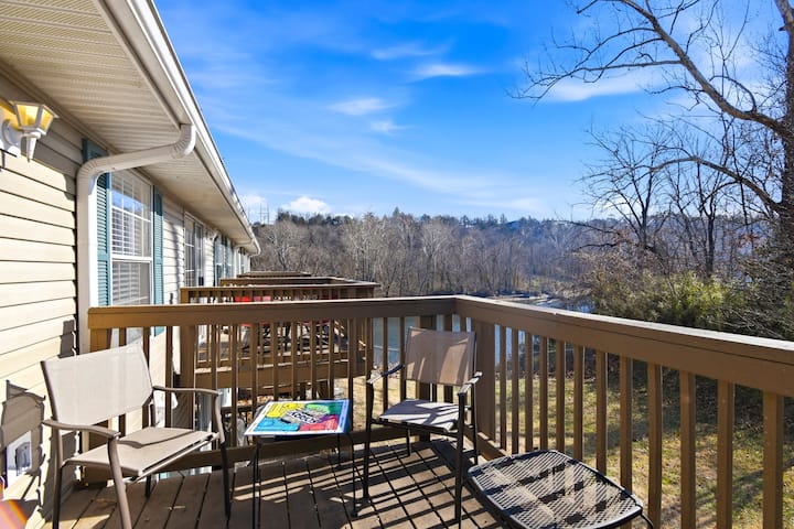Mins To Silver Dollar Citybranson Landingcox Med - Branson, MO