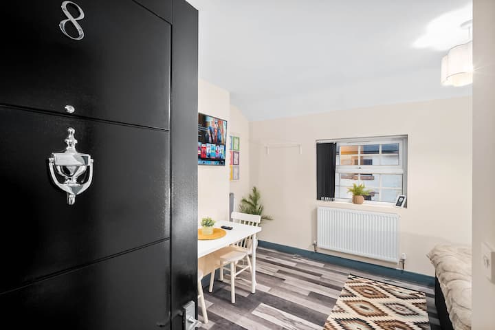 Stylish City Centre Studio Apt Nr Broad Street - Birmingham