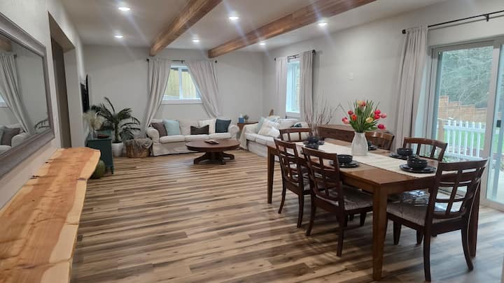 Angella's Family Bunk House-sleeps 10 W/king Suite - McMinnville, OR