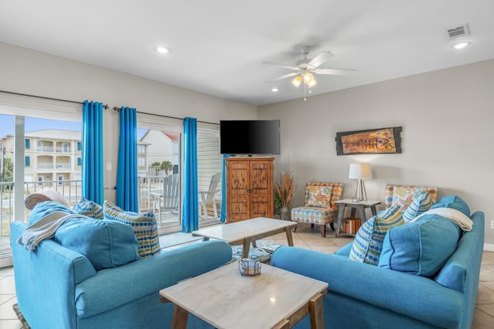 Welcome To Seabreeze! Easy Beach Access! - Navarre, FL