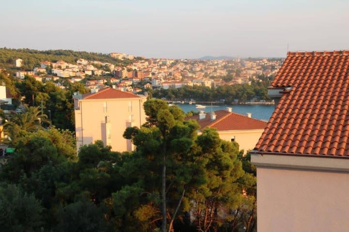 Panoramic Sea View Apartment Above Trogir - Trogir