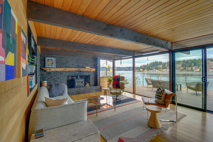 Deck & Views: Mcm Waterfront Port Orchard Retreat - Bainbridge Island