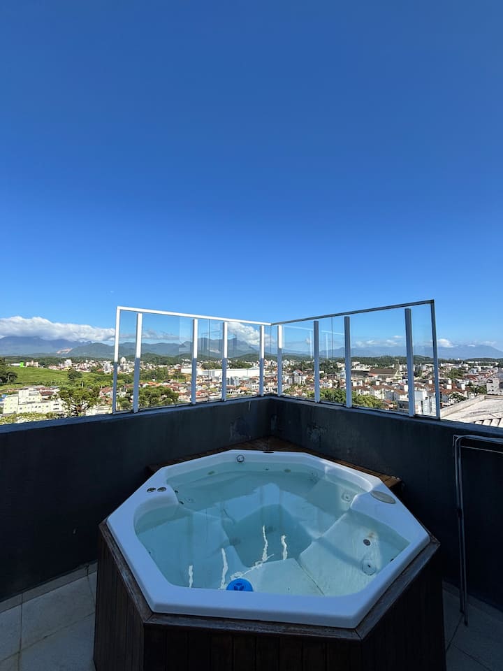 Apartamento Com Vista Para A Serra Do Mar - Joinville
