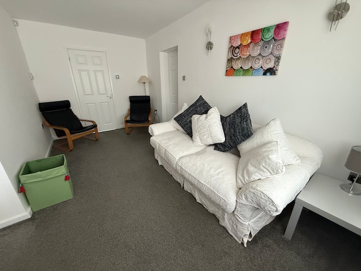 Quiet, Comfortable, Spacious, Walk To Mk Station. - Milton Keynes
