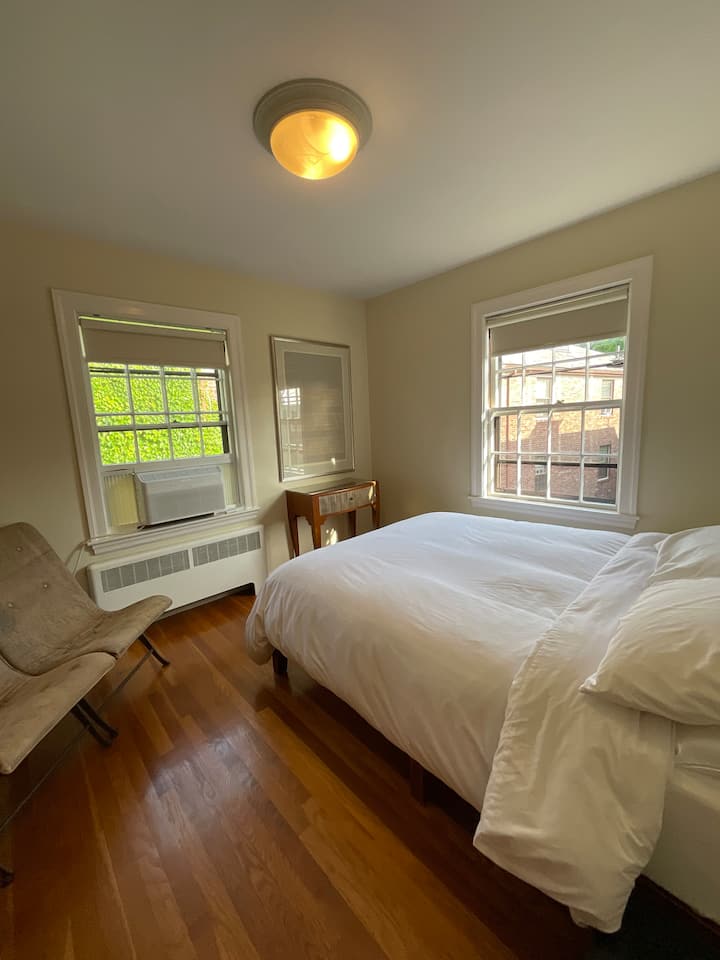 2 Br Well-maintained Condo, Desirable W. Cambridge - Cambridge