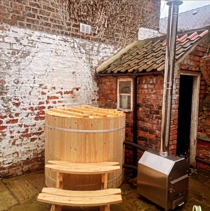 Tower Place Cottage - York City Walls - Hot Tub - York