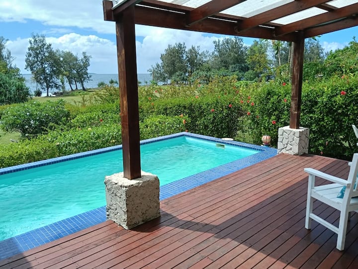 The Oasis - Beautiful Villa - Absolute Beachfront - Vanuatu