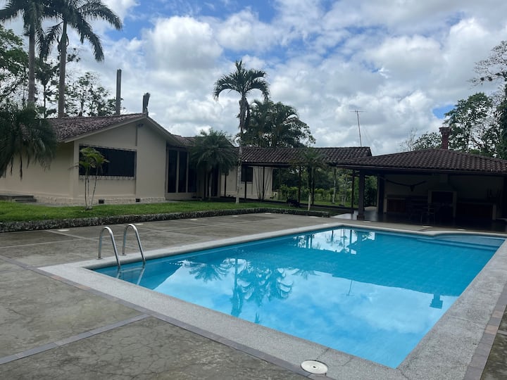 Hacienda La Delicia En Santo Domingo Tenis Club - Santo Domingo