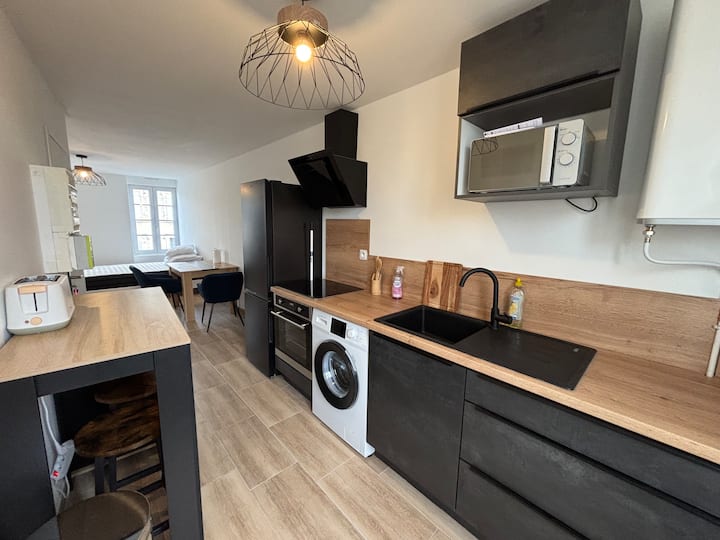 Appartement Cosy - Centre Ville De Laval - Laval, France