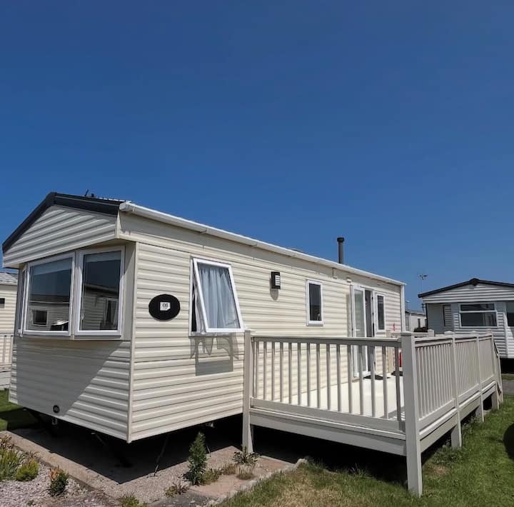 Modern 4-berth Static Caravan In Towyn - Abergele