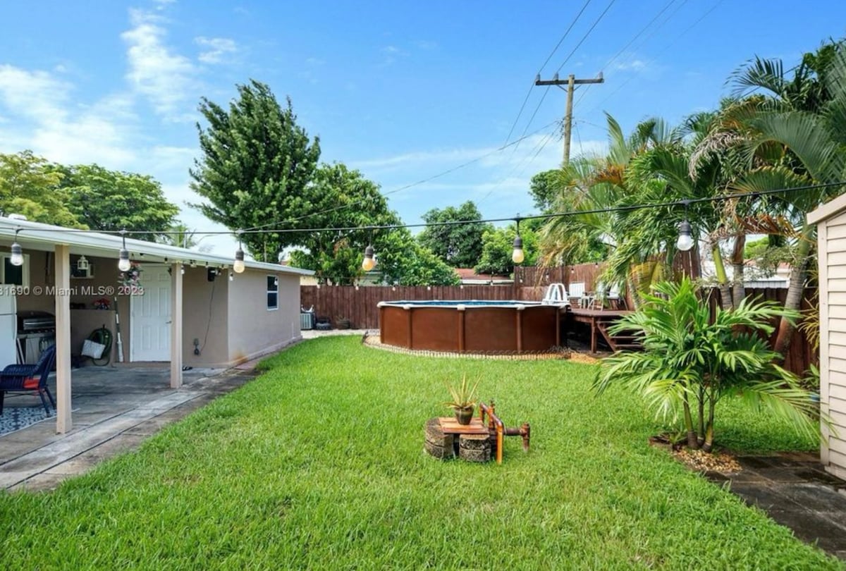 HABITACIÓN EN ALQUILER en una moderna casa de Hollywood con piscina ...